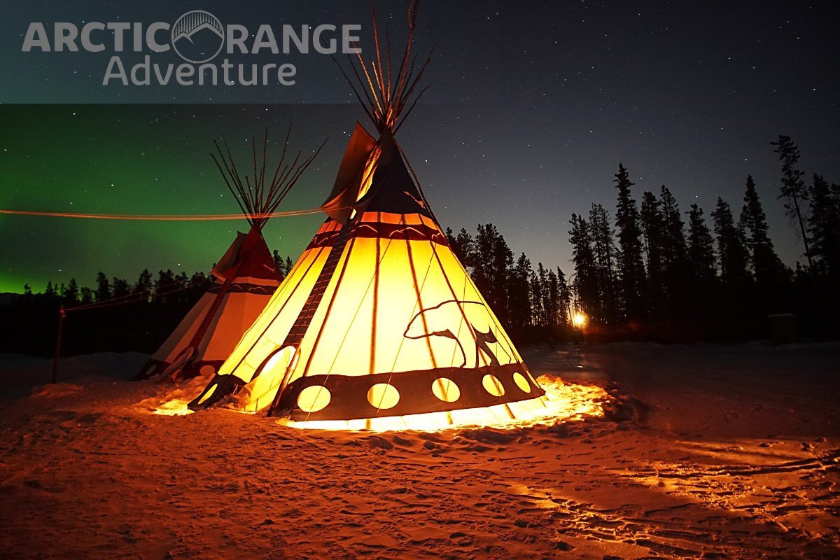 Aurora+Teepees+Moon=Amazing Photo | Arctic Range Adventure